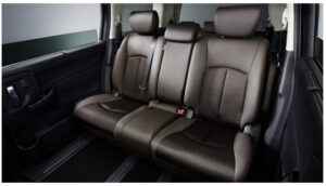 エルグランド、wikiでわかる歴代モデル・E52とE51の違い